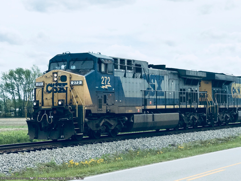 CSX 272 westbound